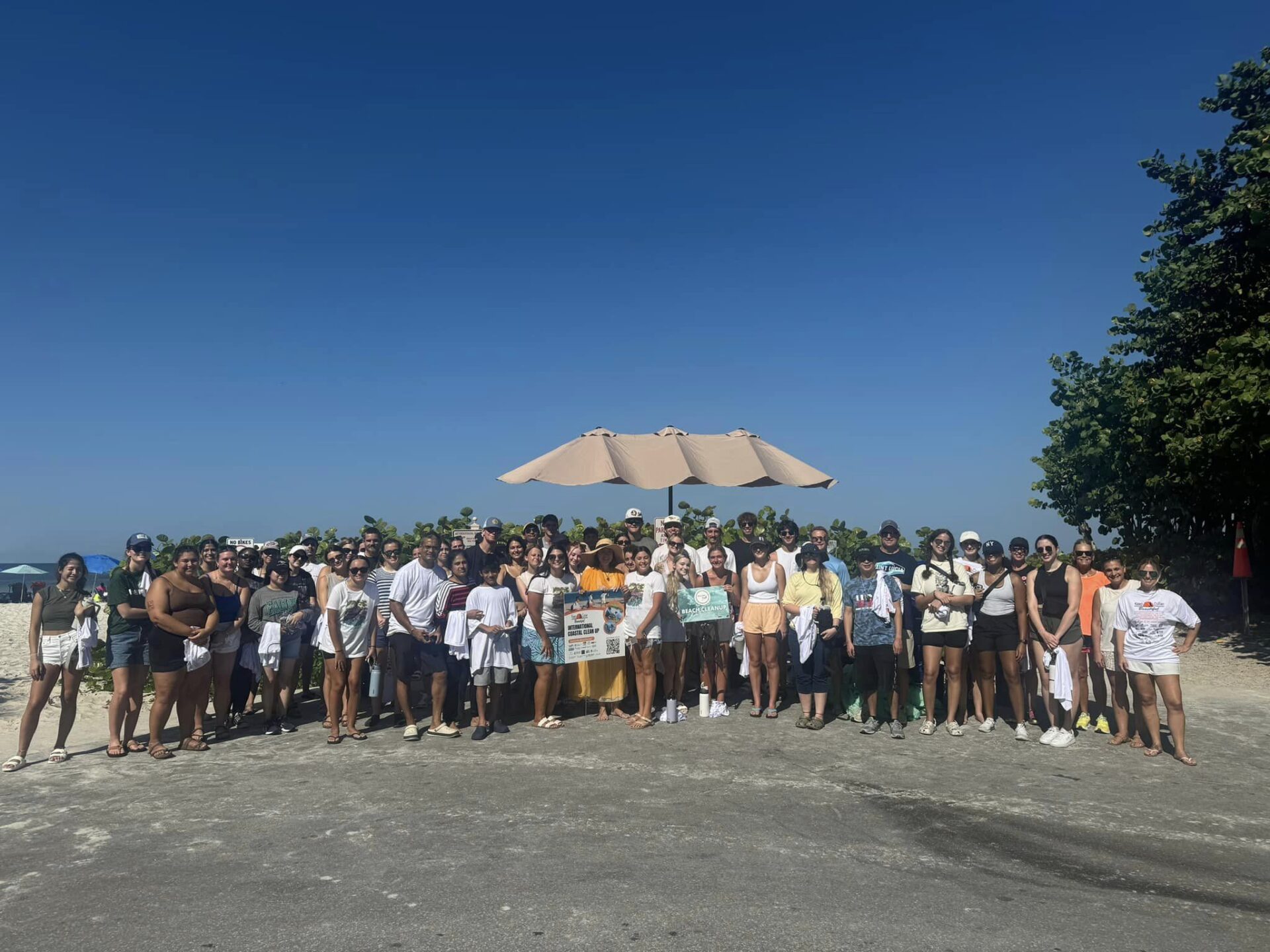 Over 1,300 volunteers take to Collier County’s beaches and waterways ...